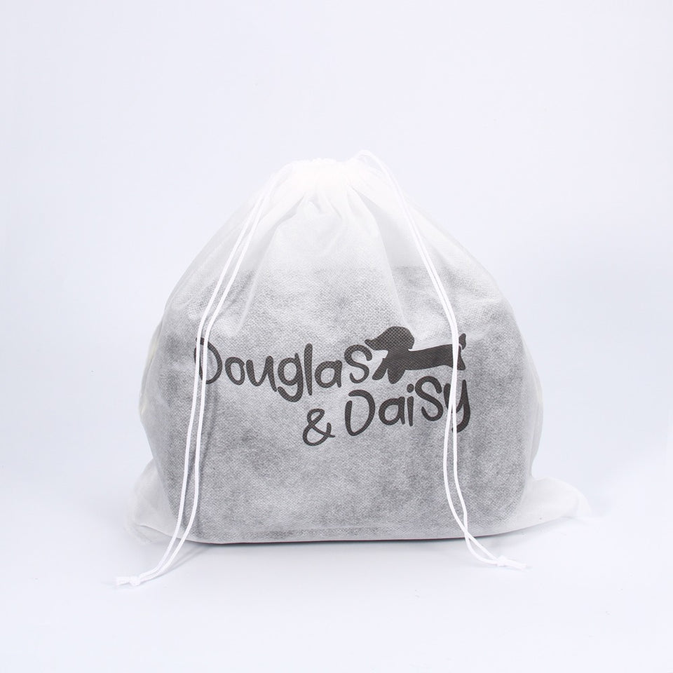 Douglas Black Crossbody Bag – douglasanddaisy